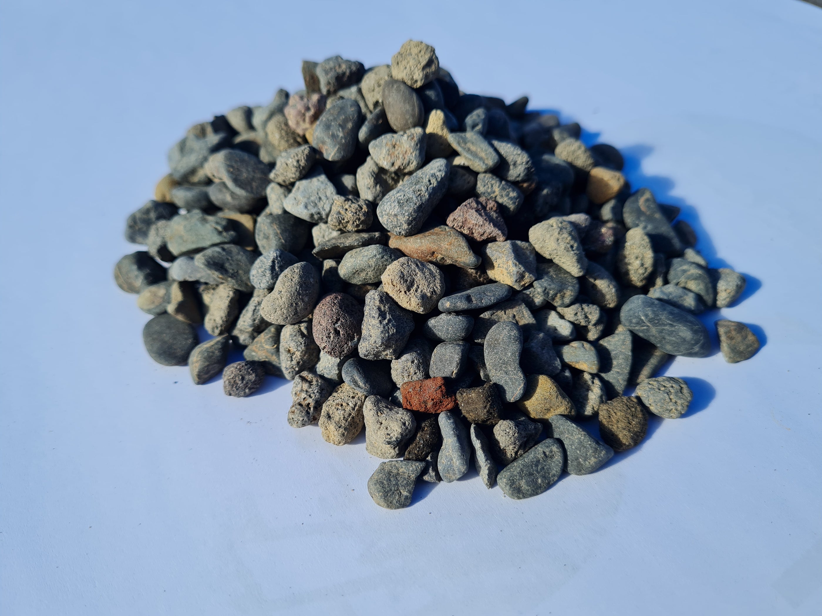 River Pebbles Mini Very Small Grade - Garden Pebbles — Cubag